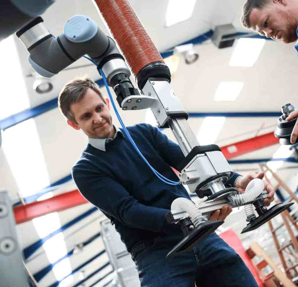 About us - Cobot Lift